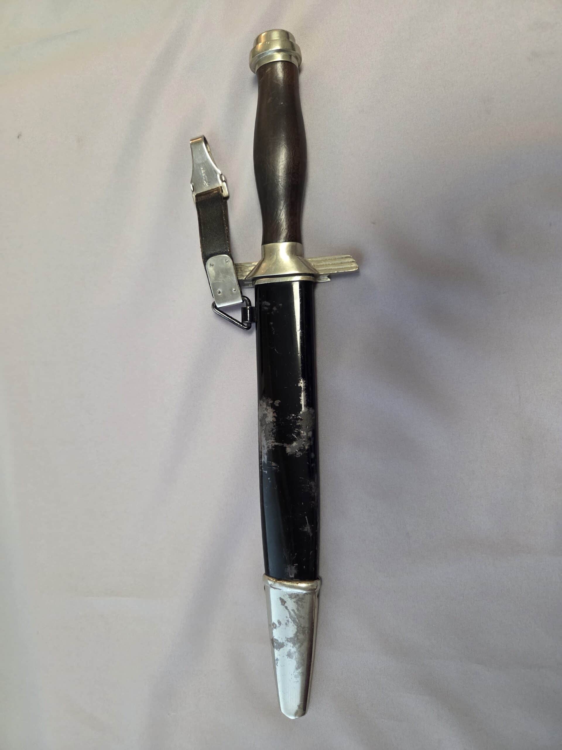 Johnson Reference Books & Militaria