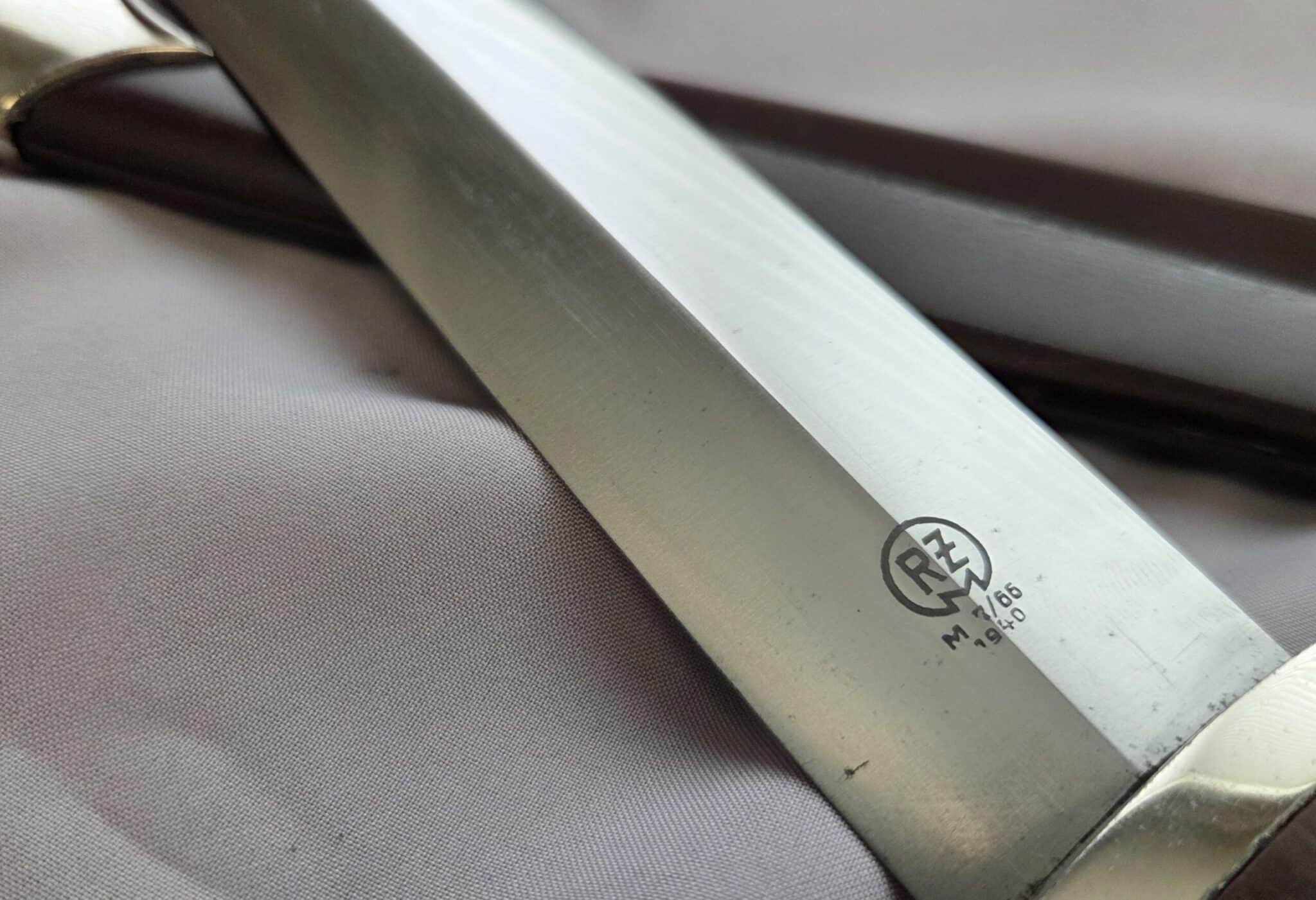 Johnson Reference Books & Militaria