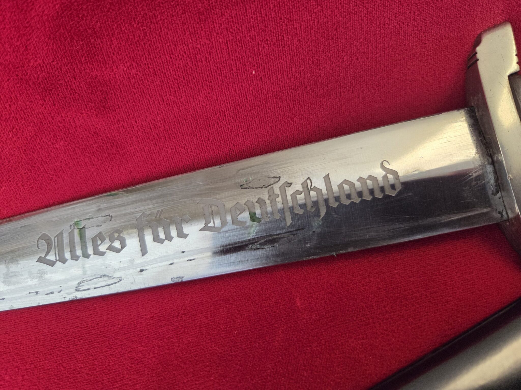 Johnson Reference Books & Militaria