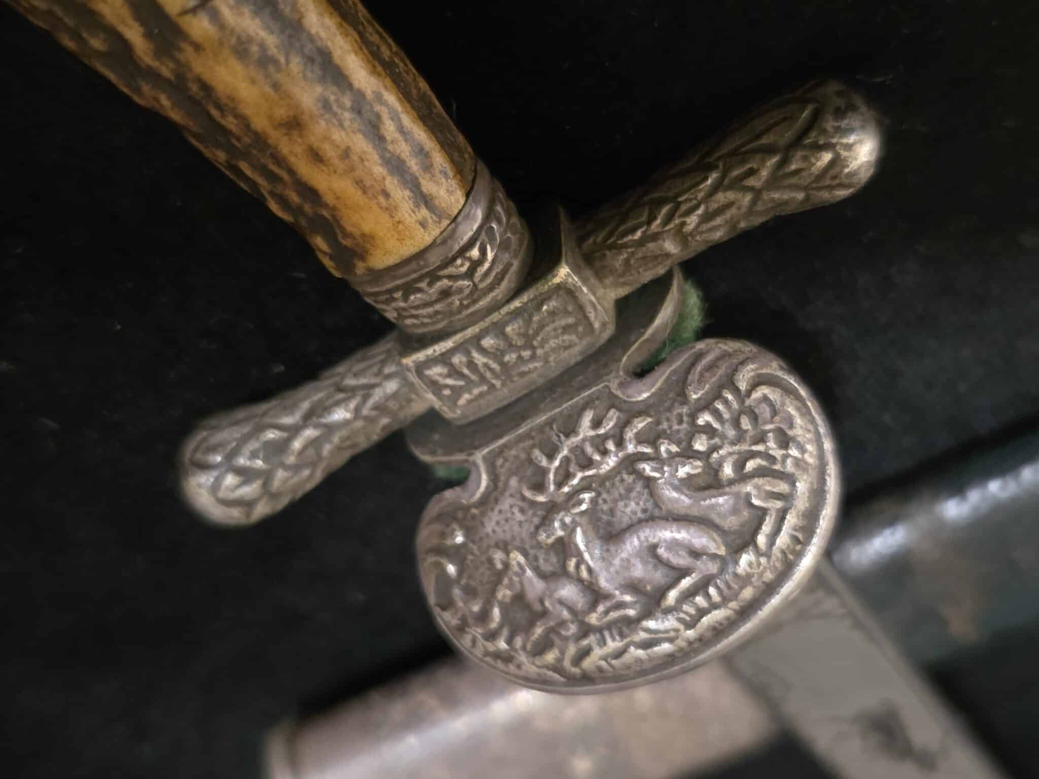 Johnson Reference Books & Militaria